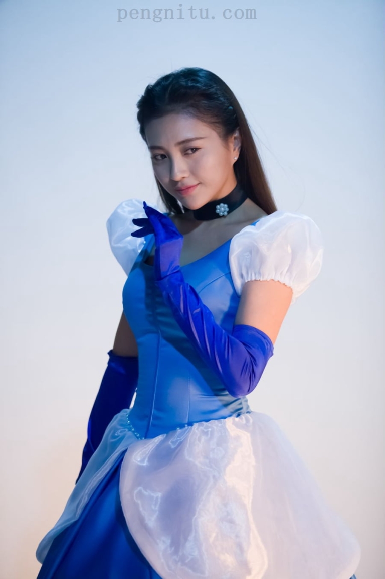 包文婧高清图集819张图/9.02G-彭妮图